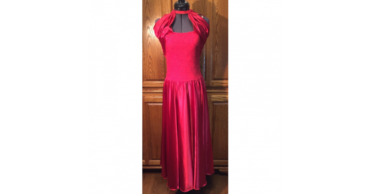 Carmina - Red - Adult M | reCREATE Mrkt